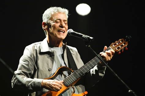 Chico Buarque mostra manuscrito de Roda Viva para provar autoria Metrópoles