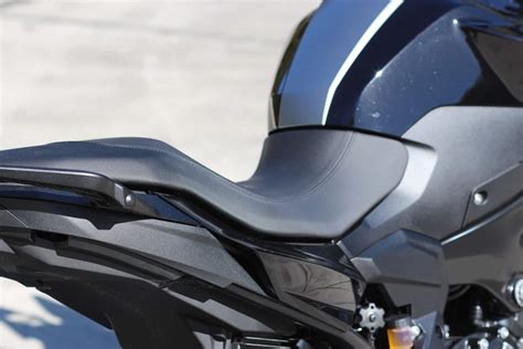 BMW F R Bike Review