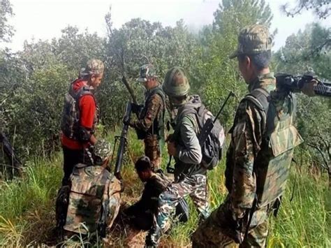သံဖြူဇရပ်တွင် စစ်ယာဉ်တန်းကို ၃ ကြိမ် ကြားဖြတ် တိုက်ခိုက်မှု ၃ ဦးသေဆုံး