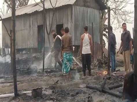 Assam 6 Houses Gutted In Massive Fire In Kamrup