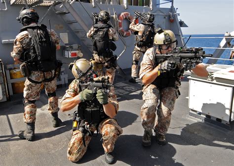 Canadian C8 Cqb Used By Boarding Team Of The Royal Danish Navy [2100 × 1500] Militaryporn