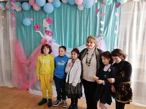 ნიკორწმინდის საჯარო სკოლის მოსწავლეთა მრავალფეროვანი საზეიმო ღონისძიება ეტალონი