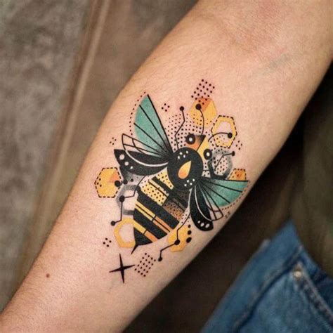 20 Cute Bumble Bee Tattoo Ideas With Meaning
