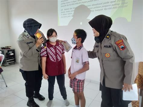 Sex Edu And Anti Bullying Diberikan Ke Pelajar Sd Cahaya Nur Berita