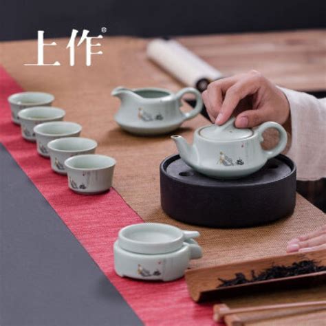 上作 归牧图茶具