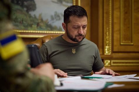 Зеленський оприлюднив декларацію за 2023 рік Шпальта