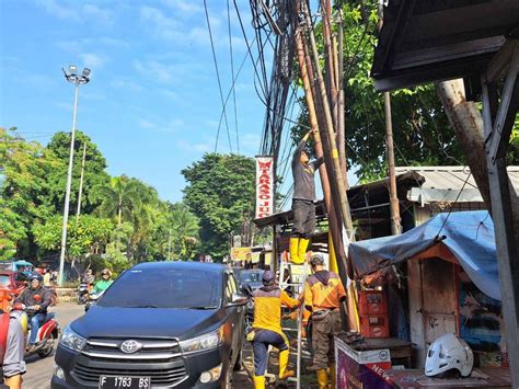 Pupr Kembali Cabut Tiang Internet Di Kota Bogor