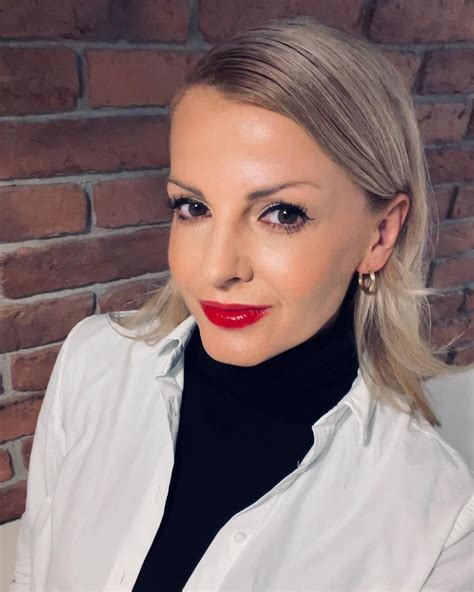 Ищу Давно без мужчины Может кому то понравлюсь Ссылка на мою анкету в комментарии ниже 👇👇👇