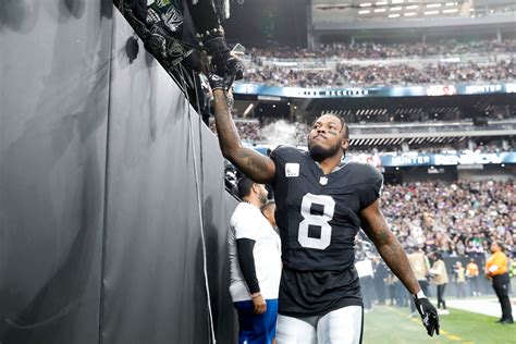 Josh Jacobs To Miss Season Finale Enters Offseason With Raiders Future