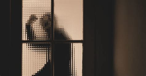 죽지 못해 살았다폭행 남편에 이혼 요구하자 아들 데리고 해외 출국