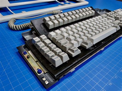 1985 IBM Model F Keyboard 6110345 09 SEP 85 122 Key ClickyKeyboards