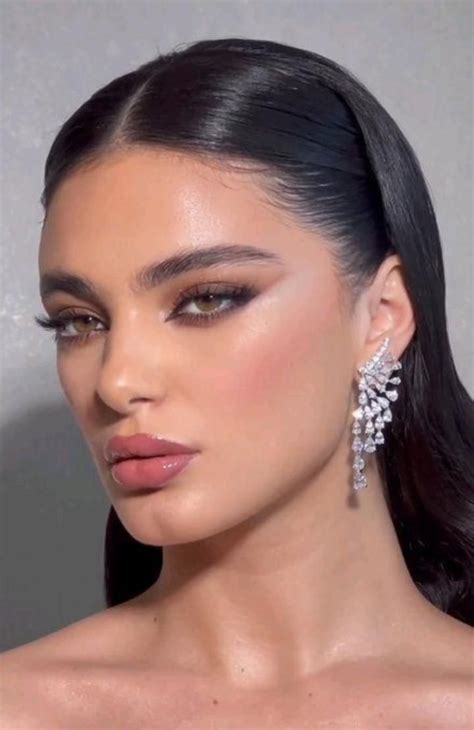 12 Easy Wedding Guests Hairstyles You Can Do Yourself Artofit