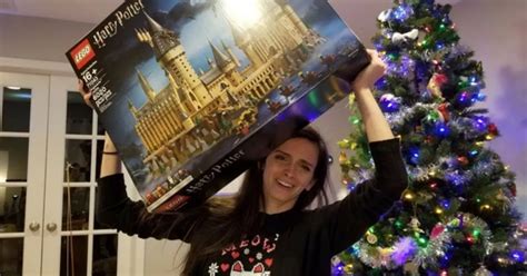 Stunned Woman Finds Out Her Secret Santa Is One Of The Richest Men In