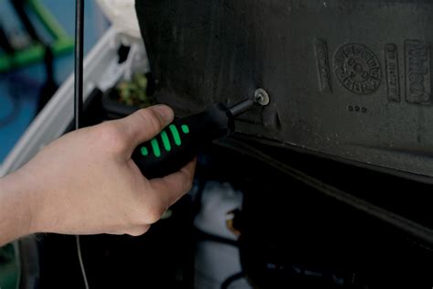 Laser Tools 2517 3 Way Angled Head Screwdriver And 10 Bits