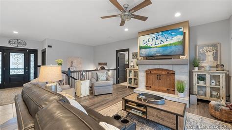 667 Wilbus Dr Sunrise Beach Mo 65079 Mls 3562957 Zillow