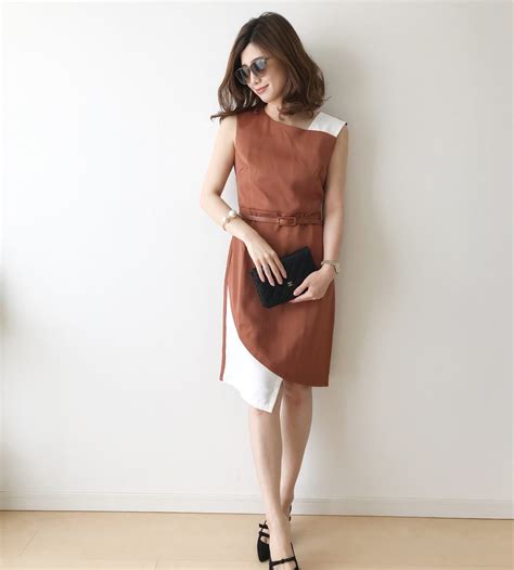 セクシーワンピにブラック小物を投下して大人のスパイスを注入【40代の服選び】｜otona Salone