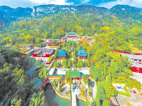 30万游客带热武当游 湖北日报数字报