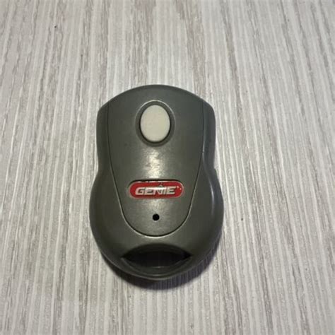 Genie Gict390 Intellicode Series Ii 390mhz Garage Door Opener Remote