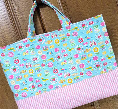 レッスンバッグ 持ち手も同柄 女の子向け 可愛い ライトブルー＆ピンク 入園おめでとう レッスンバッグ あかり穂 通販 15505131