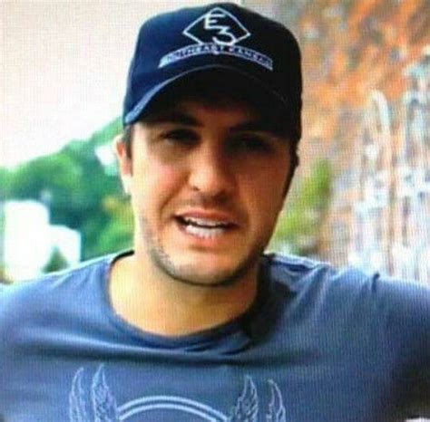 Pin By Lisa Grace On Luke Bryan Mens Sunglasses Rayban Wayfarer