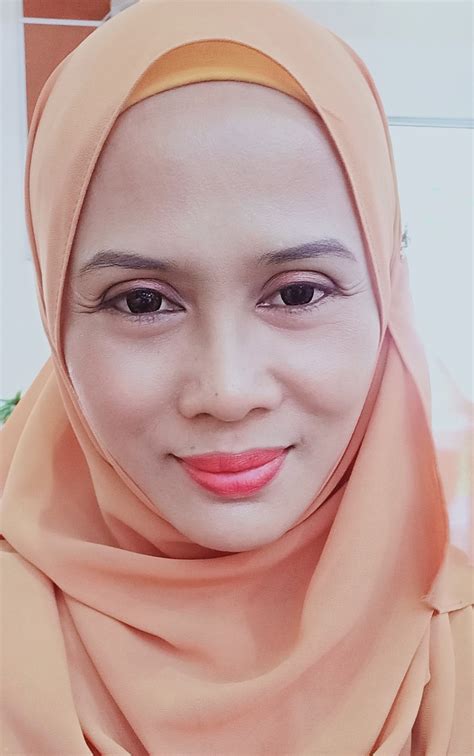 Suhaily Binti Md Shamsudin Sistem Pengurusan Penyelidikan Rms
