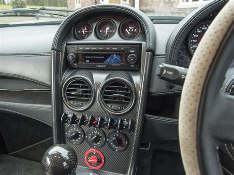 Noble M600 Interior