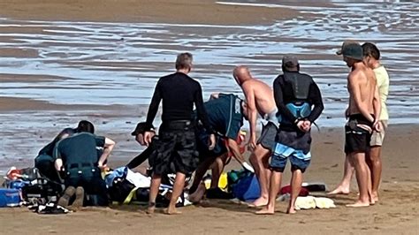 Paramedics Rush To Suspected Kite Surfing Accident The Courier Mail