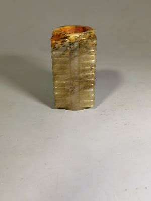 和田青白玉玉琮 梧州市宝丰博物馆