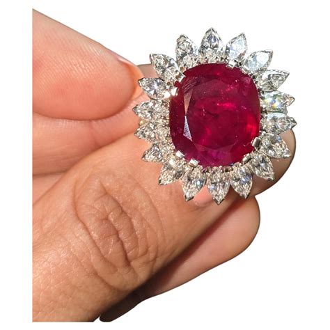 Gia Certified 422 Carat Vivid Red Ruby Diamond Cocktail Ring For Sale