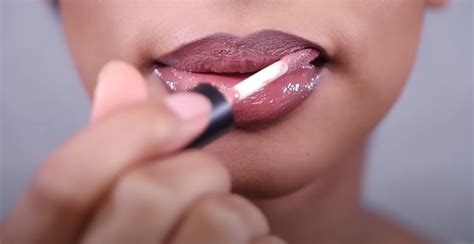 How To Get Glossy Lips 2024 Aestheticlips