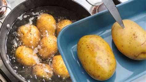 Eis O Segredo Dos Grandes Cozinheiros Picam As Batatas Antes De As Cozinhar Truques Da Vovozinha