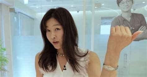 현영 코 성형 부작용 토로…보형물 비쳐 에스파 윈터처럼 바꾼다면