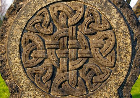 Celtic Braid Christian Caine Designs