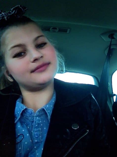 Olivia Krawczyks Instagram Twitter And Facebook On Idcrawl