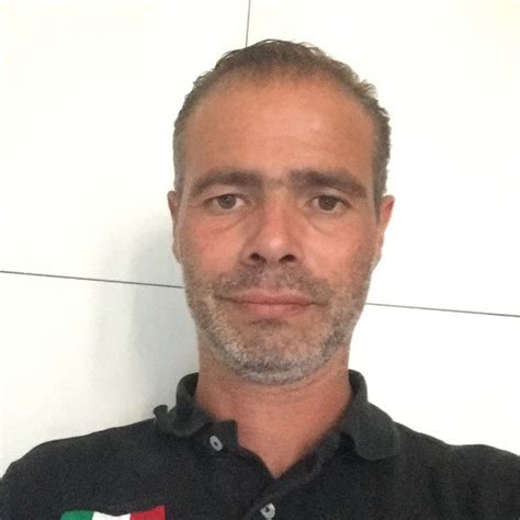 Thomas Lanoue Chargé Daffaires Deschamps Linkedin