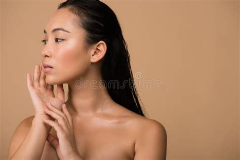 Belle Fille Asiatique Nue Regardant Loin Photo Stock Image Du