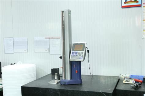 Compact Multi Power Axis Fixtures Alloy Steel Th Axis Self Centering Vise