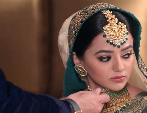 Fashion Hacks Fashion Tips Helly Shah Baar Photography Poses Women