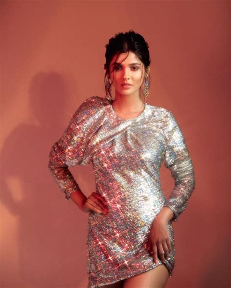 Pranali Rathod Sparkles In Glittery Mini Dress Avinash Mukherjee Loves It