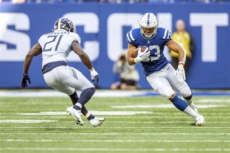 Report Colts Lb Shaq Leonard Has Season Ending Surgery National