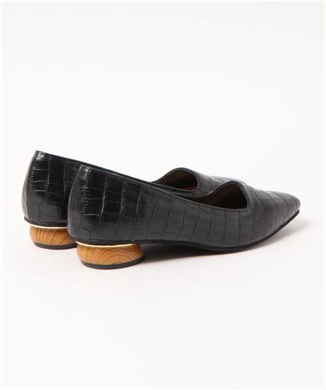 Chez Toi（シェトワ）の「クロコ押しウッドヒールクロコパンプス（パンプス）」 Wear