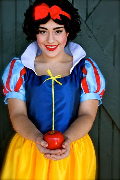 ზღაპრის და მულტფილმის გმირები გამოძახება მულტი პულტის სამყარო თბილისშიrelax Ge ზე