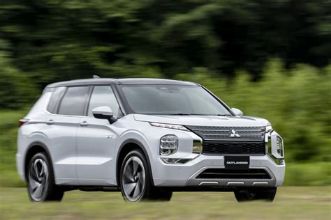 【なぜ？】新型三菱アウトランダーphev 開発者が語る「超絶進化」遂げた秘密 ニコニコニュース