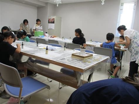 夏休みわくわく体験塾ギャラリー講座が始まりました ギャラリーみつけ見附市民ギャラリー