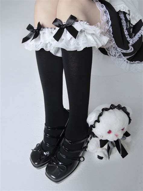 Bowknot Details Ruffled Cuff Black White Lace Under Knee Stockings