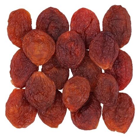 Слива красная сушеная из Армении купить в СПб дешево оптом и в розницу