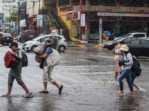 El huracán Hilary amenaza con históricas y catastróficas lluvias