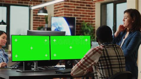 Diverse Colleagues Looking At Blank Greenscreen Template Stock Video Video Of Technology