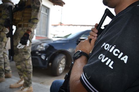 Polícia Prende Cinco Suspeitos Por Tráfico De Drogas Em Areia Branca