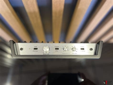 Jl E112 Subwoofer Gloss Black Photo 5460840 Canuck Audio Mart